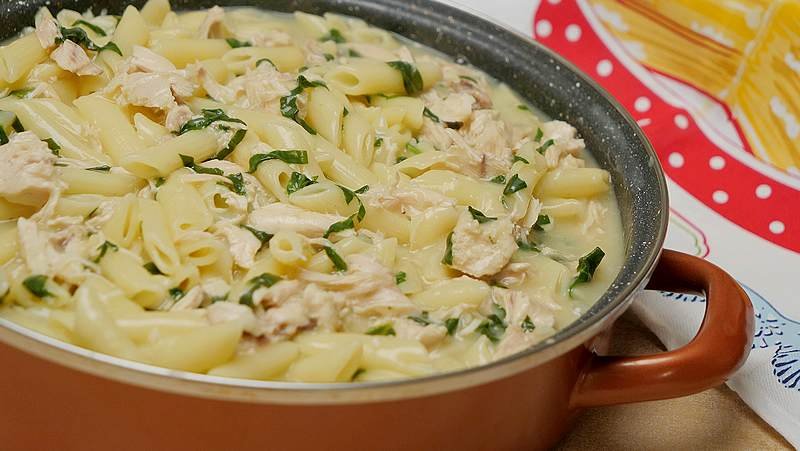 Testenina sa belim mesom i spanaćem — Domaći Recepti